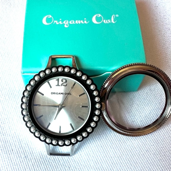 Origami Owl | Jewelry | 3 Origami Owl Pieces New Watch And Faces ...